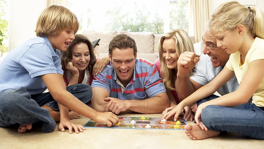 La isla maldita, un escape room online para toda la familia - La colmena